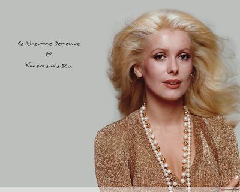 Affiche de Catherine Deneuve - acheter Affiche de Catherine Deneuve ...